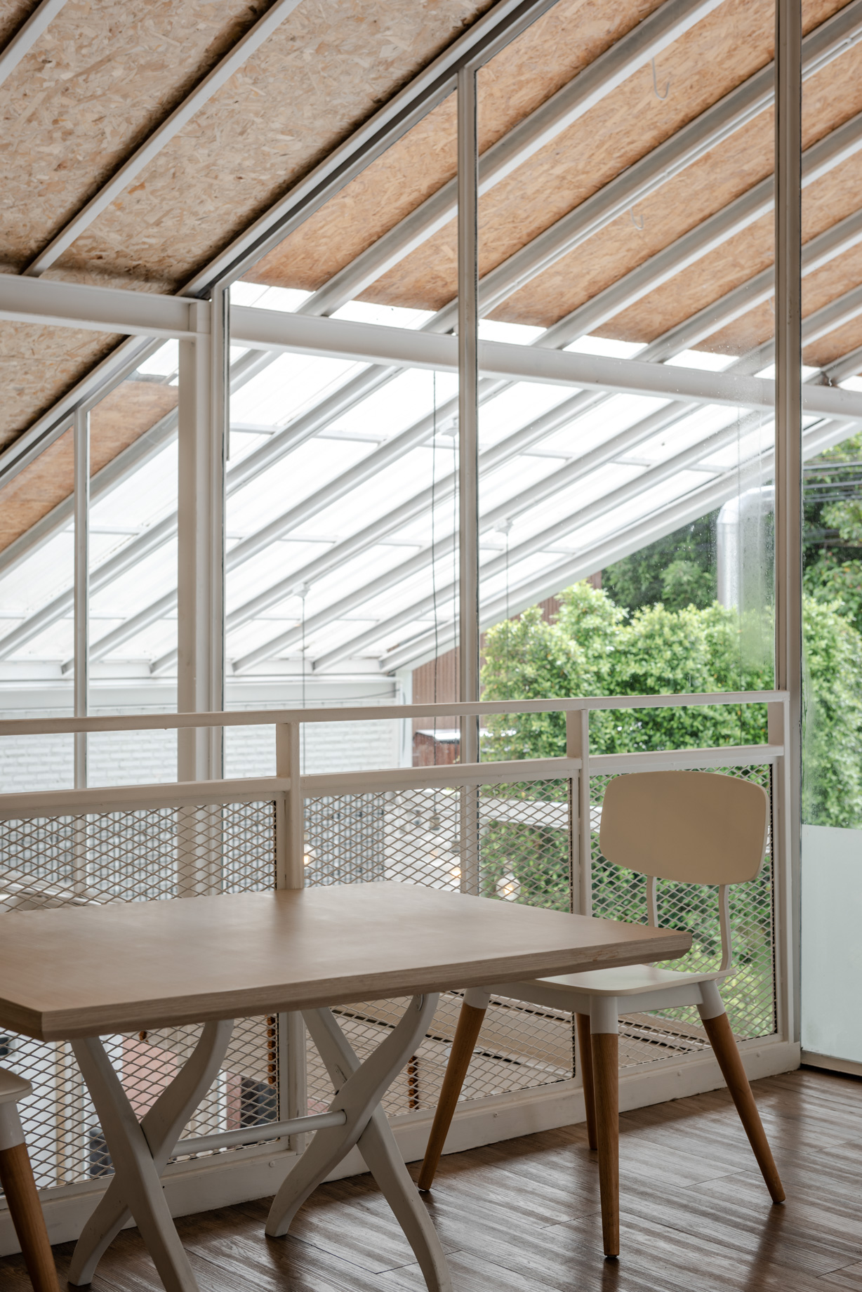 HARIO CAFÉ, a steel-structural coffee shop designed specifically for ...